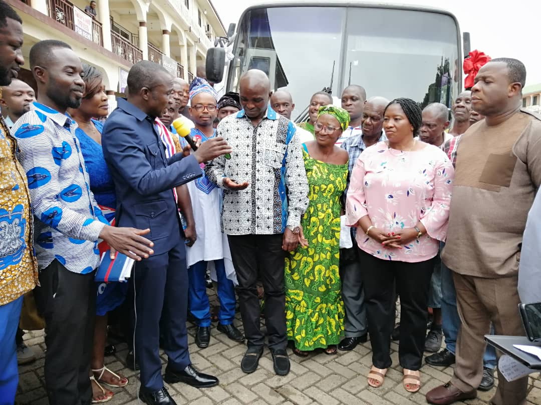 Kennedy Kankam purchases bus, rents office for Nhyiaeso NPP – Raw Gist